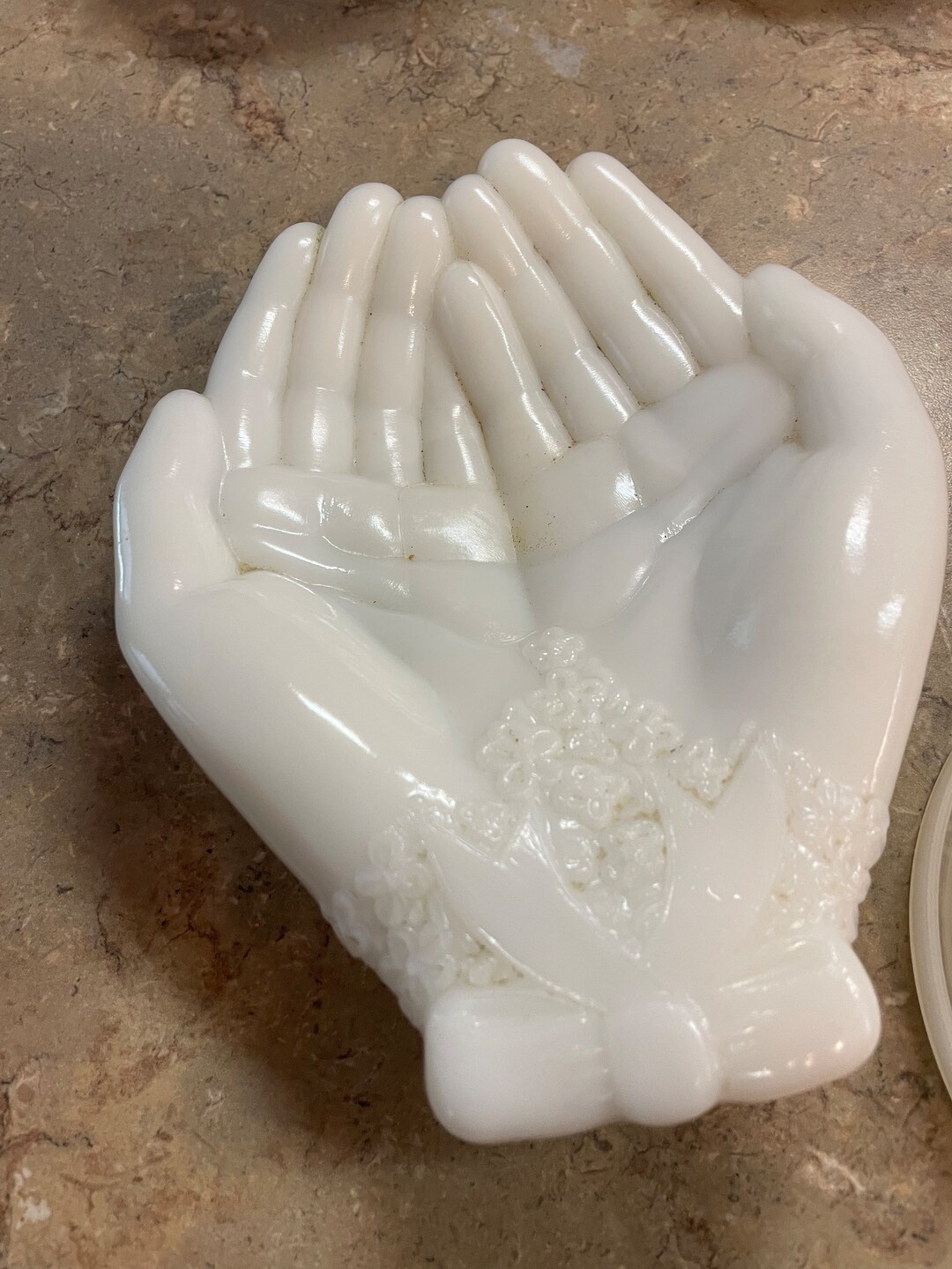 Milk Glass Cupped Hands Jewelry Holder/soap Holder - Etsy