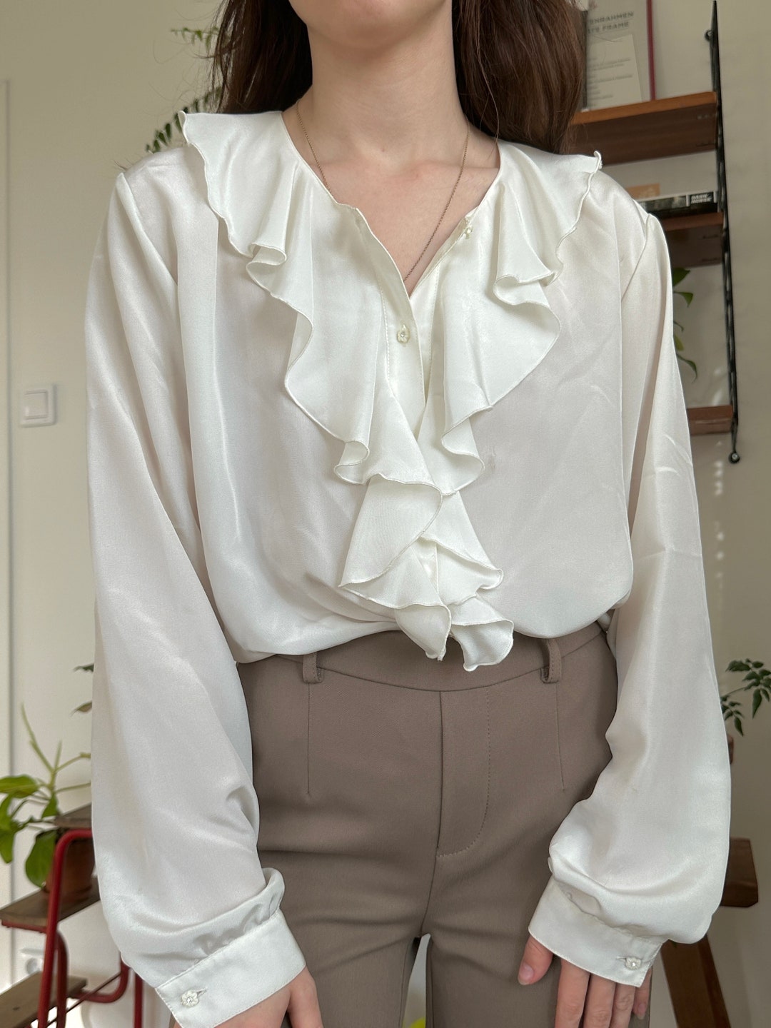 White Vintage Ruffle Blouse Retro Airy Pearly White Top, Long Sleeved ...