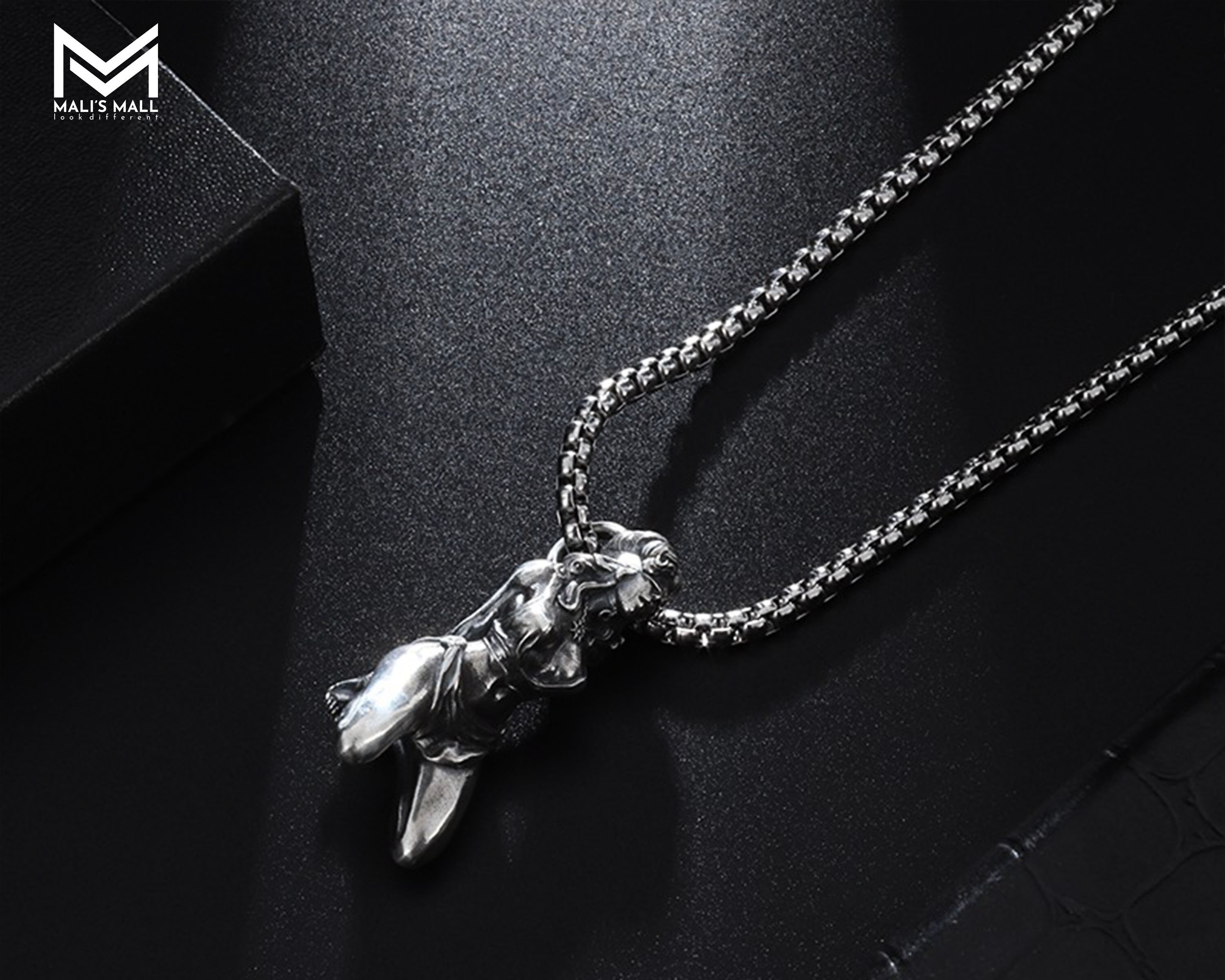 Sexy Girl Pendant Necklace Women Figure Pendant Naked Women Necklace ...