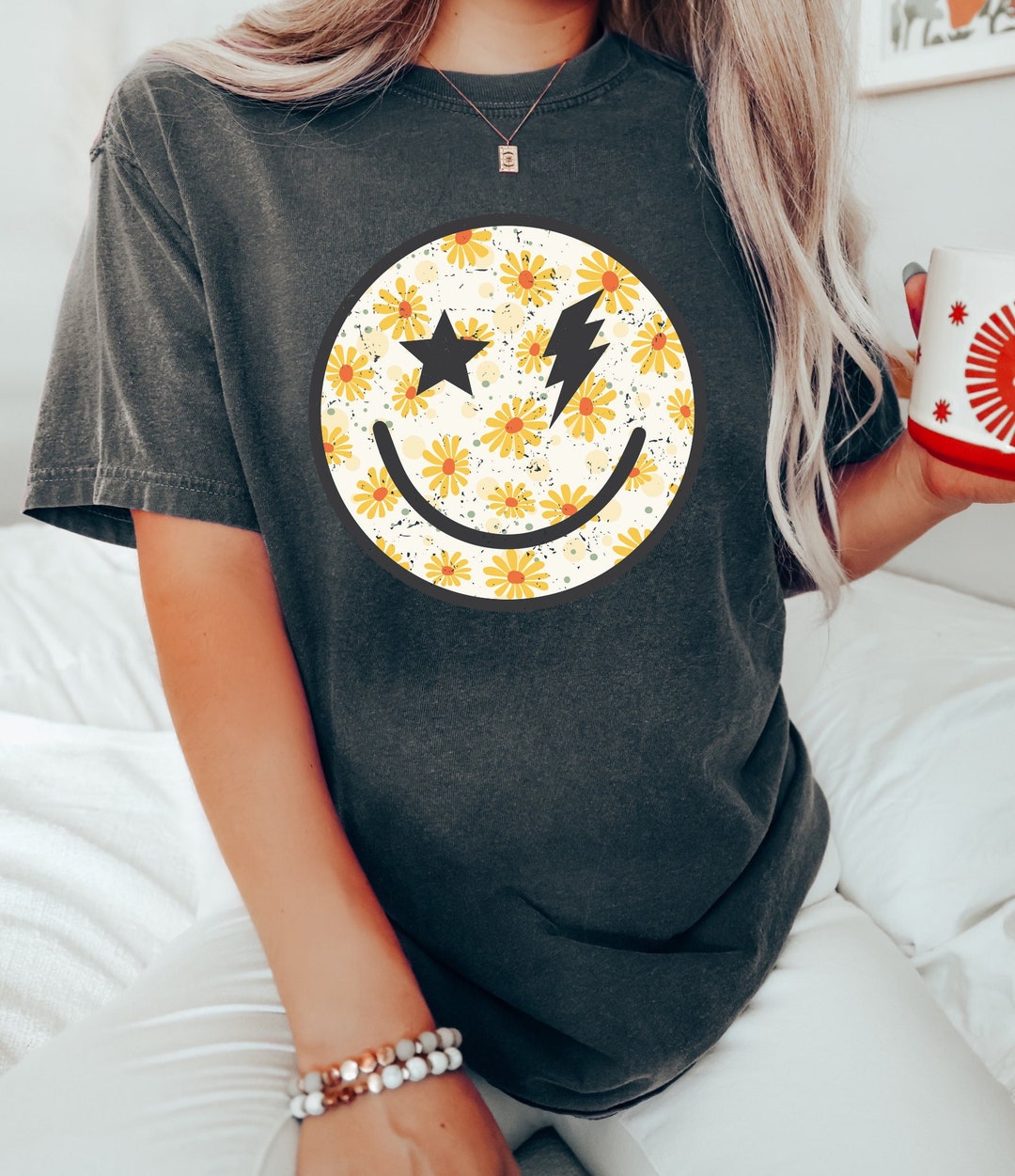 Daisy Flower Pattern Smiley Face Shirt, Retro Smile Shirt, Trendy Smile ...