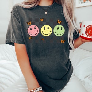 Checkered Pattern Smiley Face Shirt, Retro Smile Shirt, Trendy Smile ...
