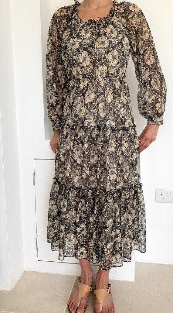 kati at laura phillips - Gem