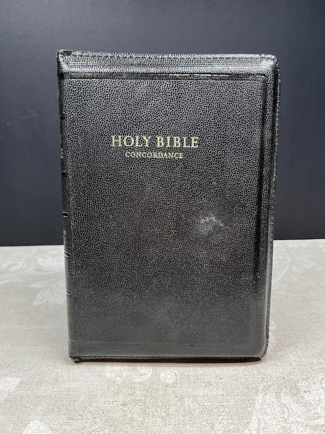 Holy Bible Authorized King James Version Self-pronouncing Edition Black ...