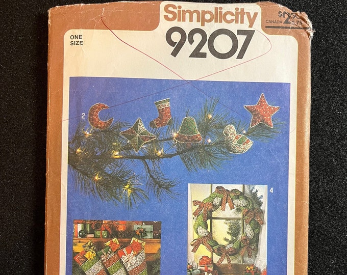 Simplicity Sewing Pattern 9207 Stuffed Christmas Ornaments Stockings ...