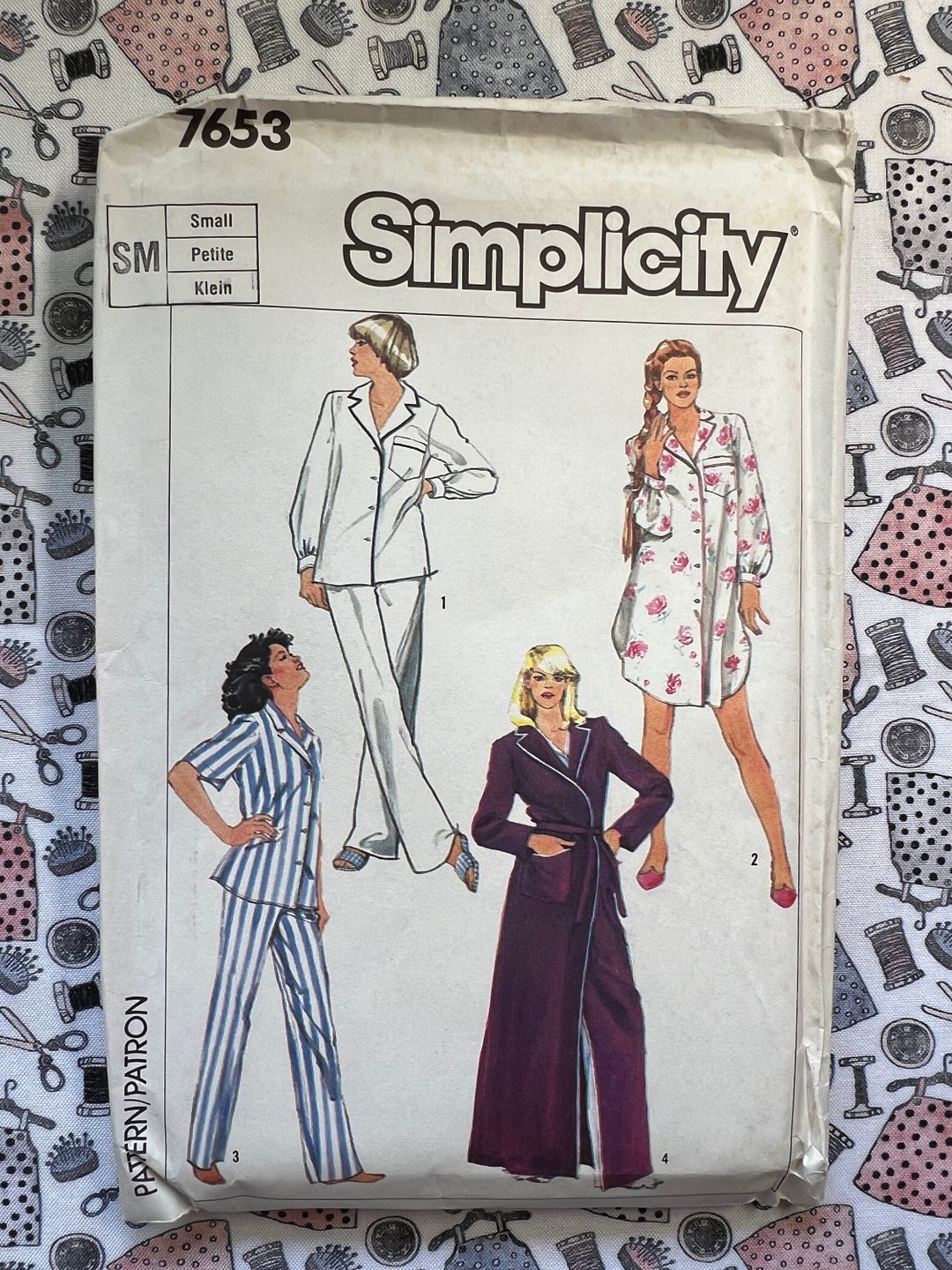 Simplicity Sewing Pattern 7653 Misses' Tailored Pajamas Nightshirt ...