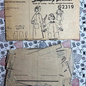 Simplicity 2319 Sewing Pattern: Girls' Pajama and Robe, Size 8 - Etsy