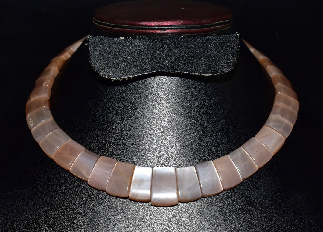 Peach Moonstone Necklace Flashy and Shiny Moonstone Necklace Sparkly ...