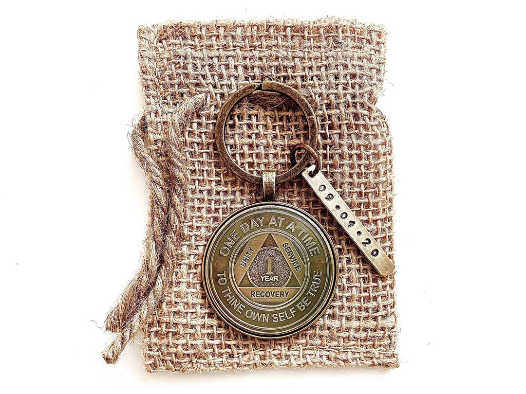 AA CHIP KEYCHAIN 1 2 3 Years Up, Personalized Sobriety Date, Gift for ...