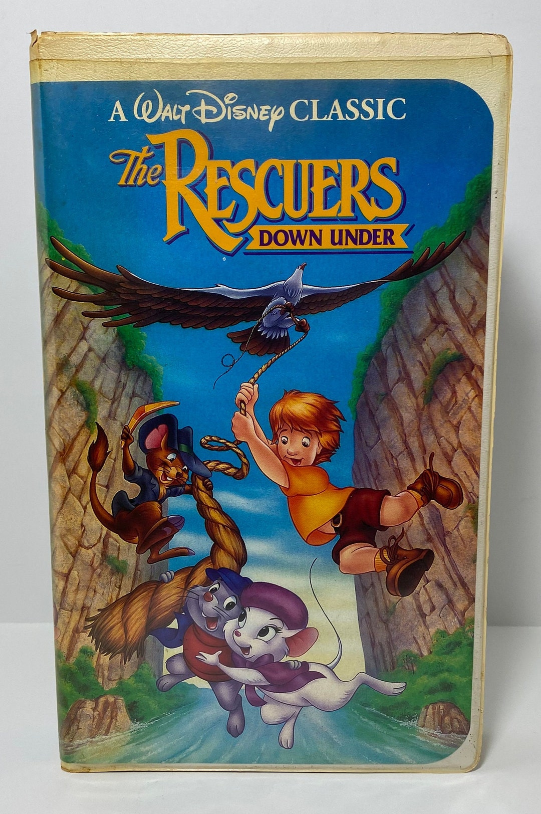 The Rescuers Down Under VHS black Diamond Classic - Etsy