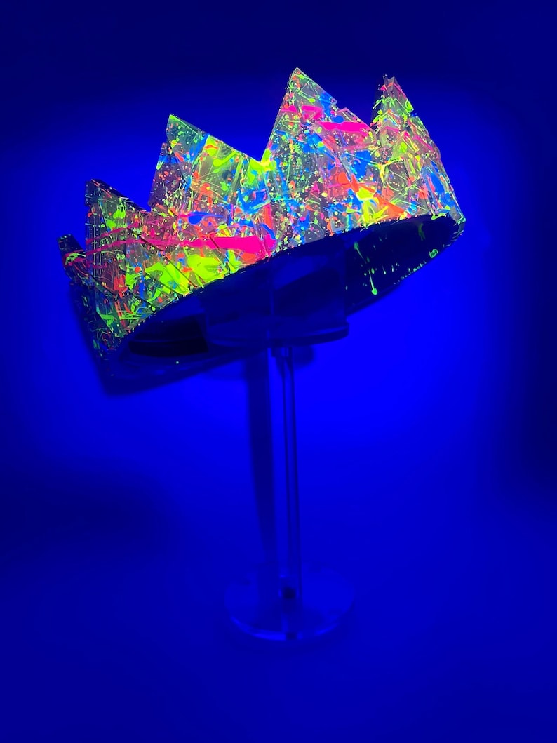 UV Splatter Paint Crown on White Leather (with Clear Mosaic Pieces) - Etsy