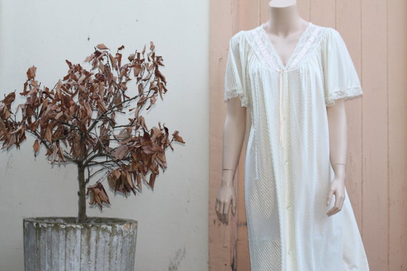 Sussan made in Australia 70's Vintage cream silky Nig… - Gem