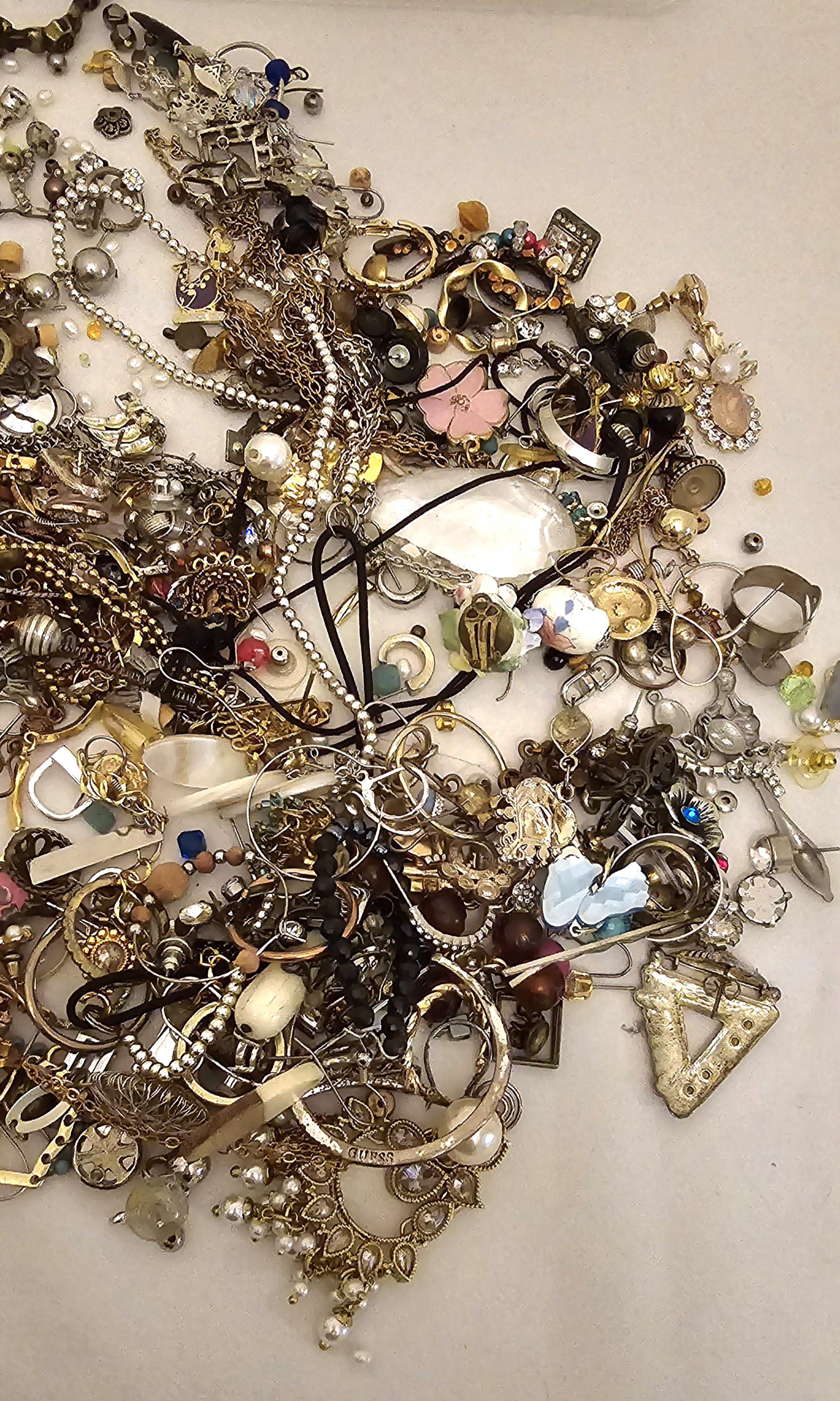 VTG and RETRO, JUNK Jewelry Lot 2 Craft Projects, Collage, Bling ...