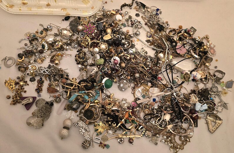 VTG and RETRO, JUNK Jewelry Lot 2 Craft Projects, Collage, Bling ...