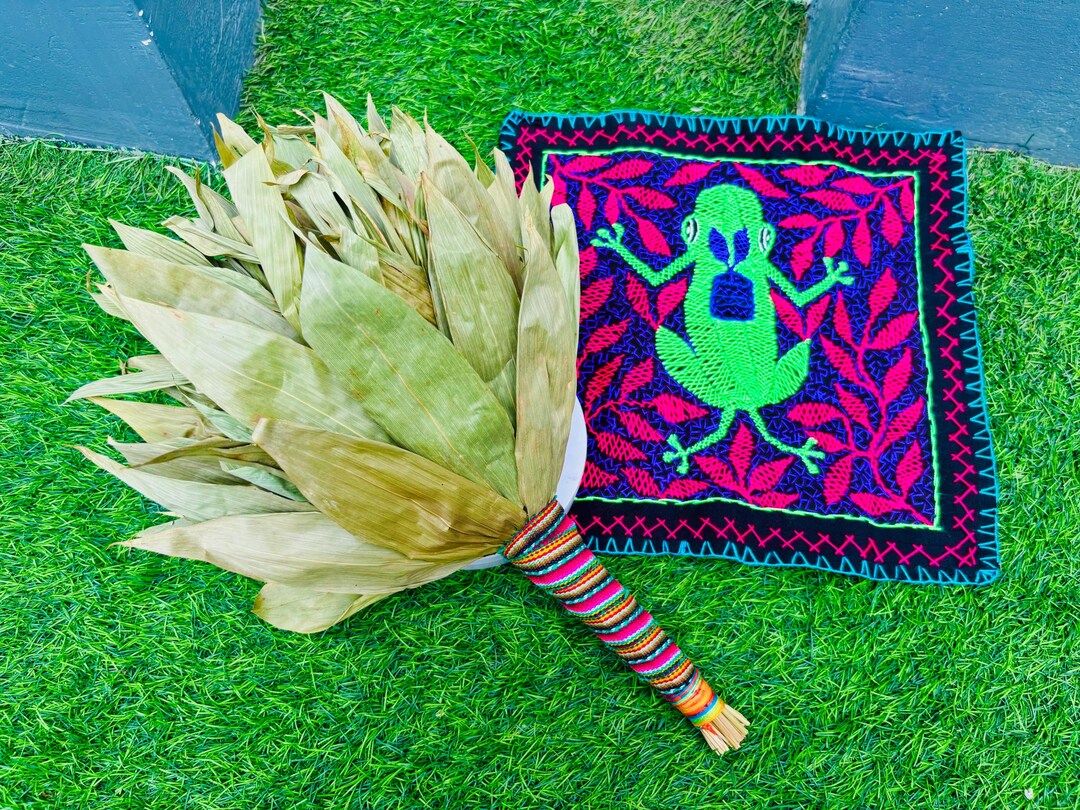 1 Chacapa + 1 Kambo, Chipibo Loom - Hand Embroidered. Shaman Ceremonial ...