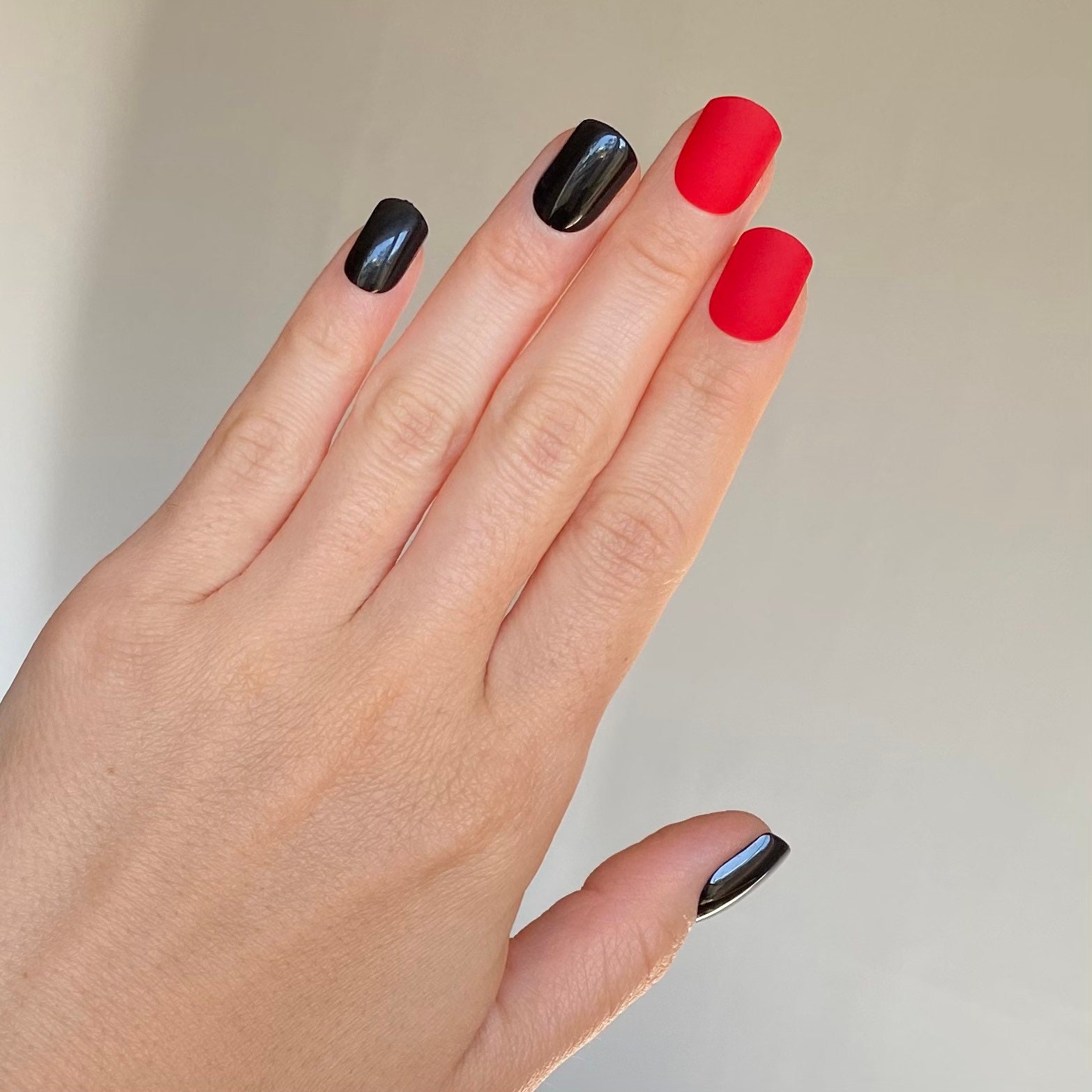 2 Pack Matte Red and Glossy Black Press on Nails Short - Etsy