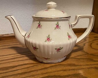 Vintage Ceramic Leonardo Cottage Teapot Depicting a Cottage - Etsy