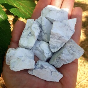 White Howlite Rough Raw Natural Stones Bulk White Howlite, a Grade ...
