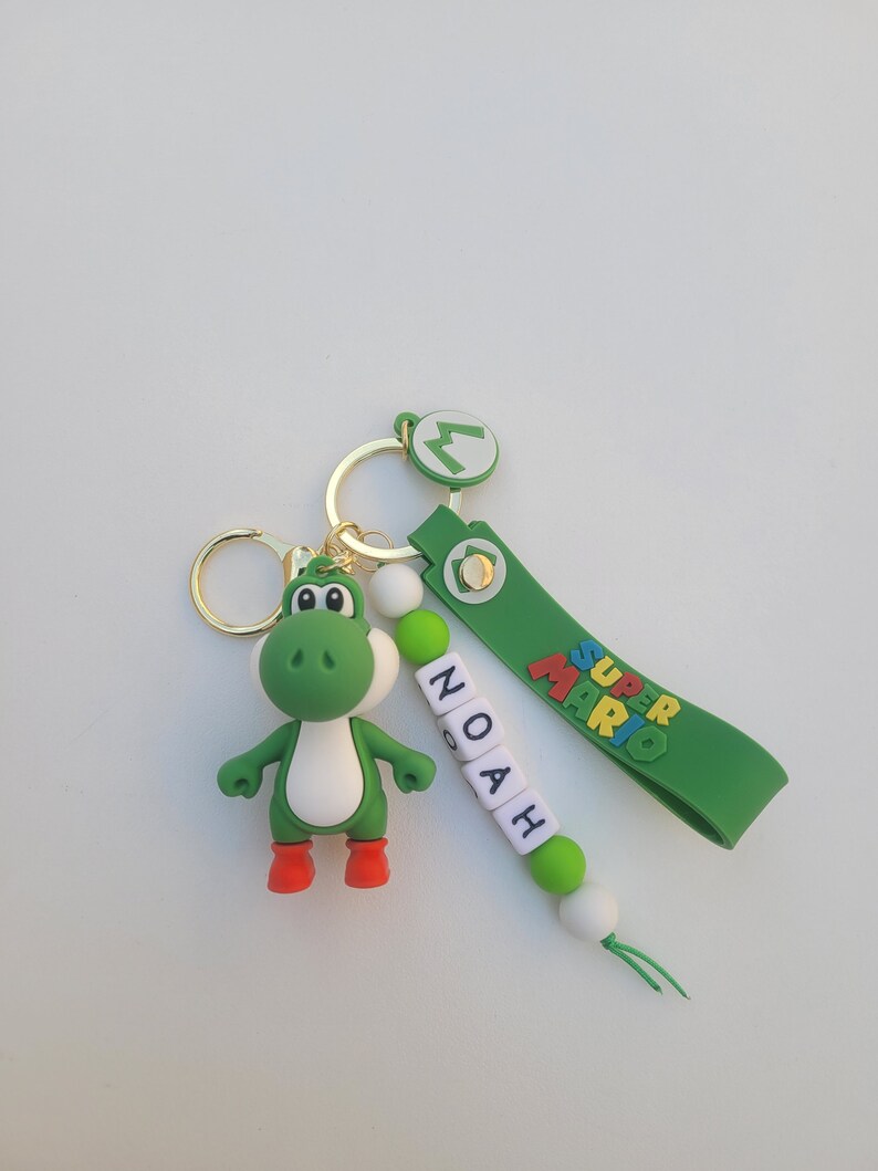 Super Mario Keychain / Luigi/ Yoshi/ Donkey Kong/ Princess Peach ...