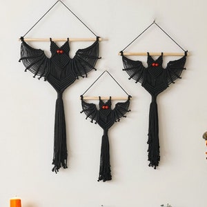 Macrame Gothic Bat, Dark Wall Art, Bat Ornaments, Macrame Gift, Gothic ...