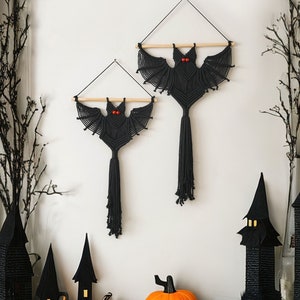Macrame Gothic Bat, Dark Wall Art, Bat Ornaments, Macrame Gift, Gothic ...