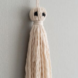 Macrame Ghost, Halloween Decor, Halloween Macrame, Goth Wall Hanging ...