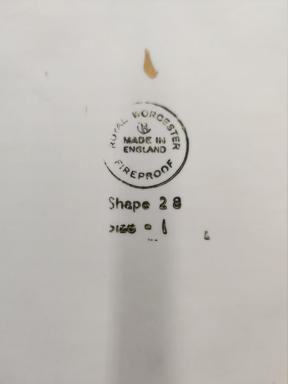 Royal Worcester Gold Evesham Round Casserole Shape 28 Size 1 Casserole ...