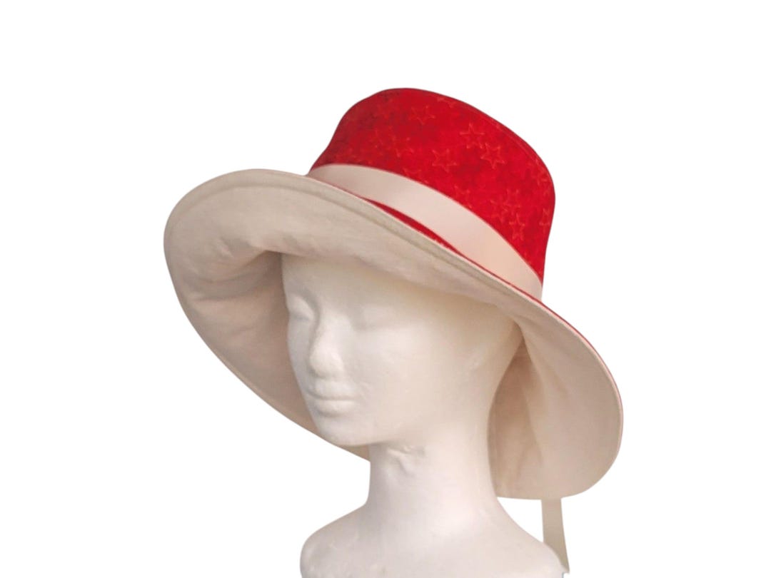 Wide Brim Bucket Sun Hat. Red Cotton Fabric With Printed Stars Sun Hat ...