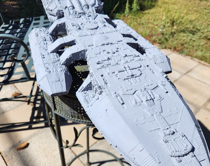 Battlestar Galactica TOS Resin Display Model 1:1600 78cm X 31cm X 16cm ...