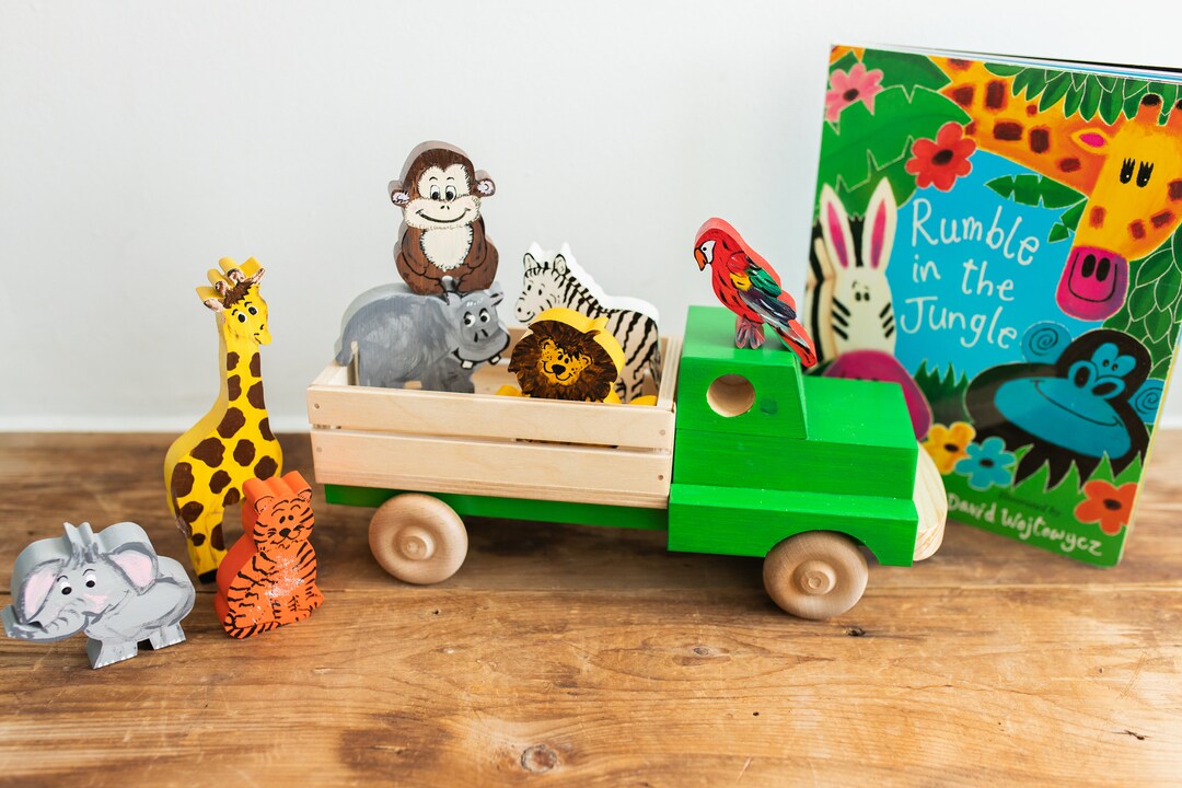 Truck With Safari Animals | Going on a Safari | Wooden Truck and Animal ...