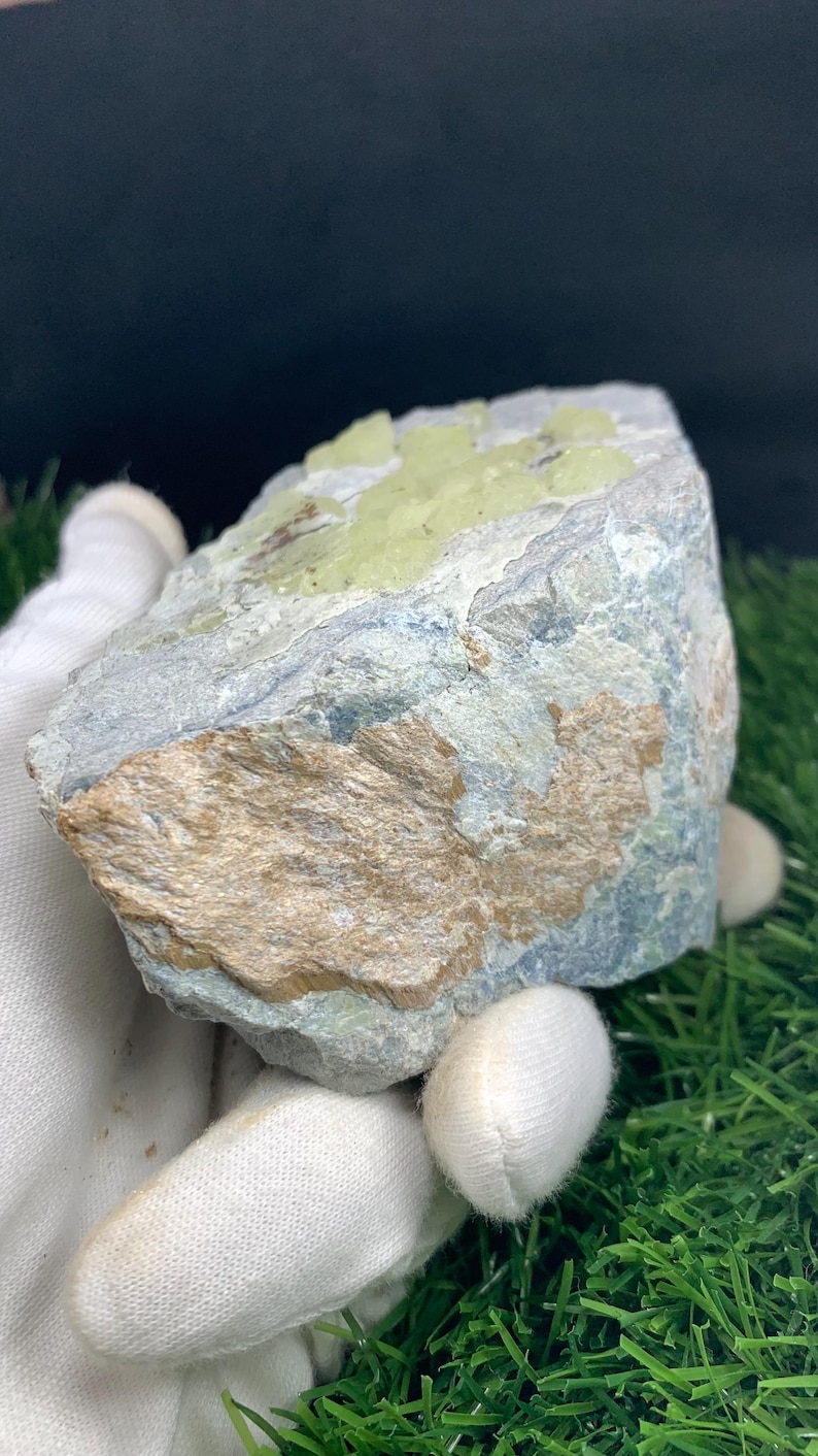 Massive Jelly Yellow Brucite Mineral Specimen 648 G | Pakistan Brucite ...