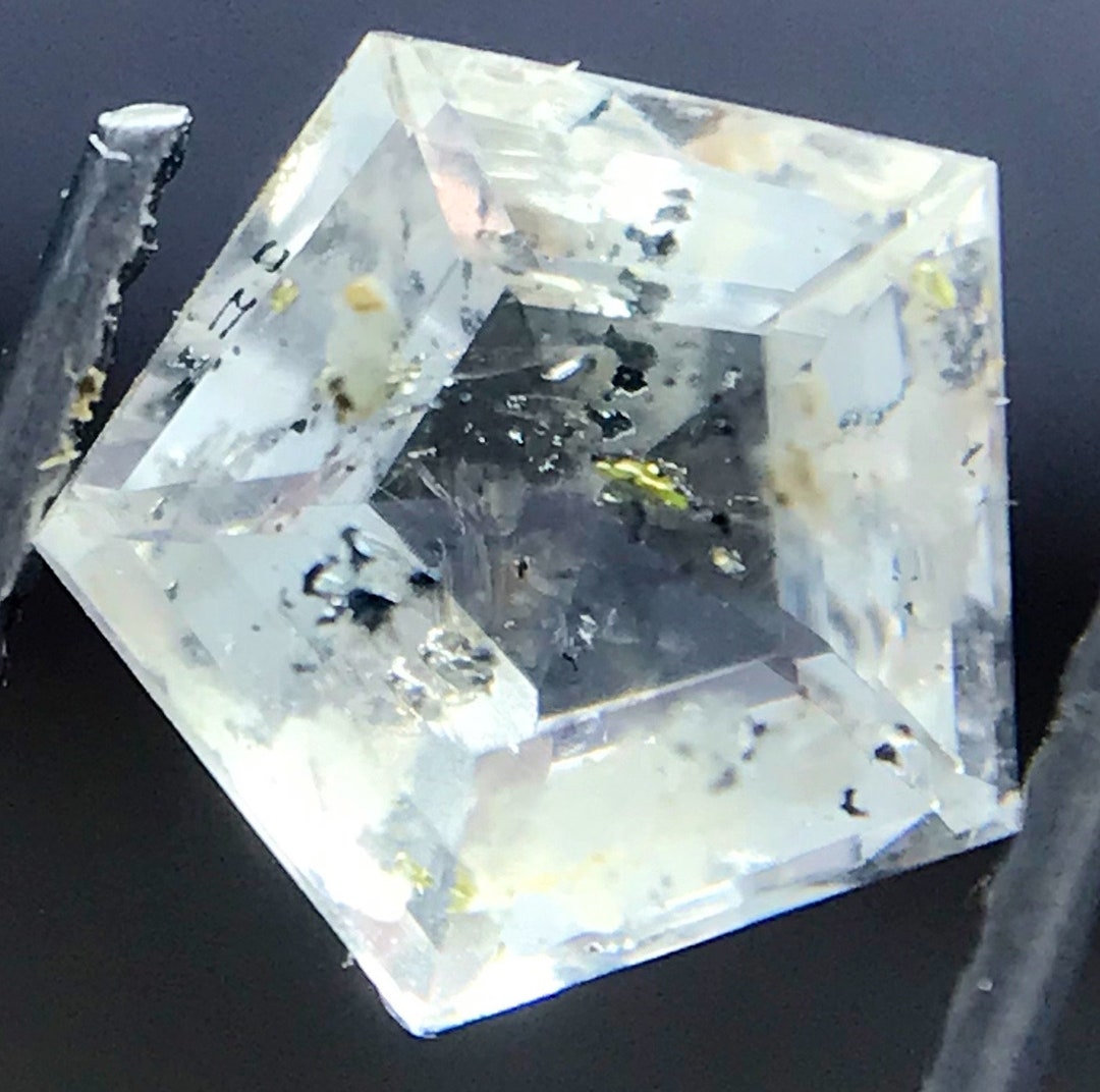Fluorescent Petroleum Diamond Quartz Brilliant Cut Loose Gemstone 1.15 ...