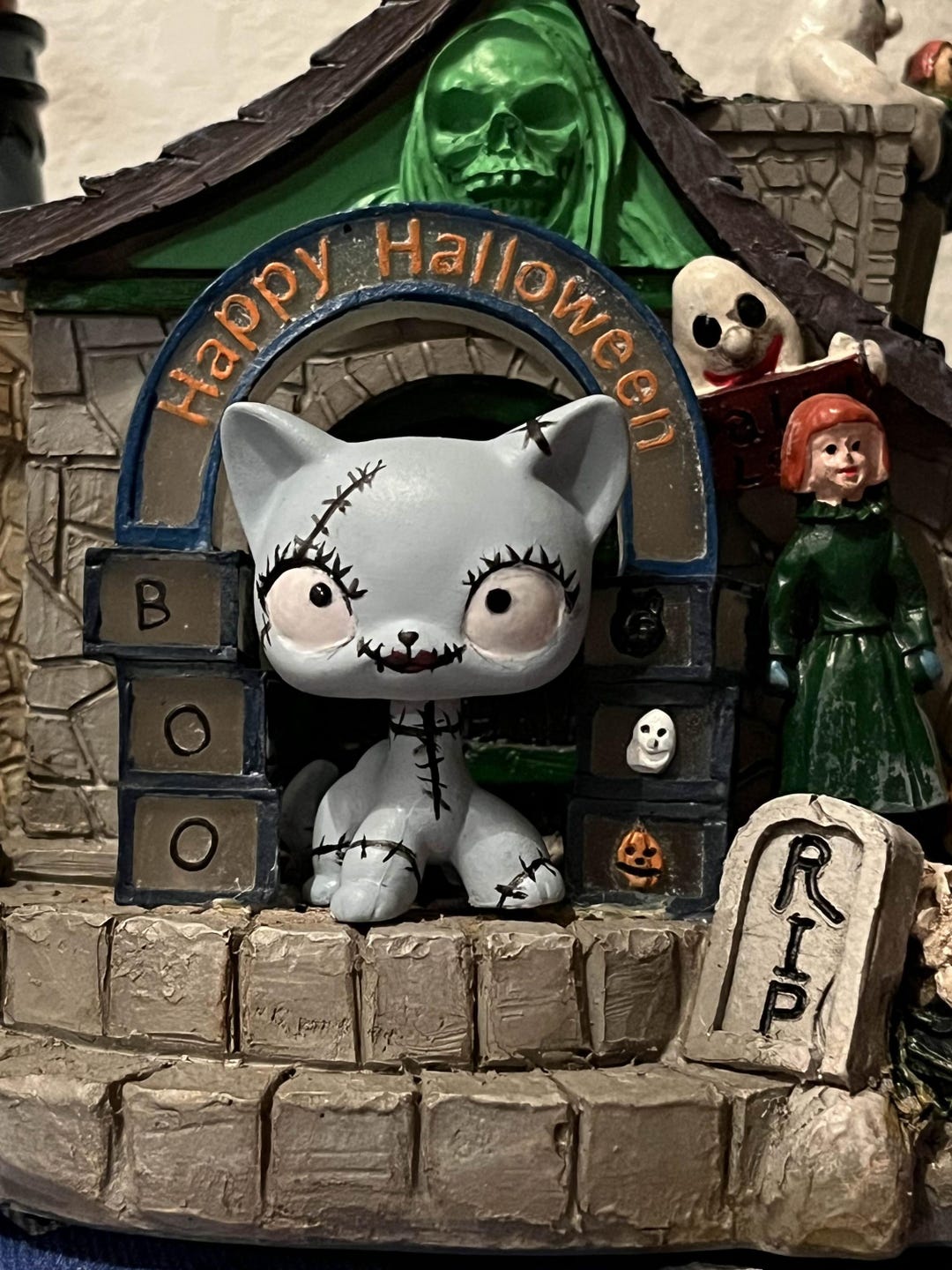 LPS Littlest Pet Shop Shorthair Cat Nightmare Before Christmas Sally ...