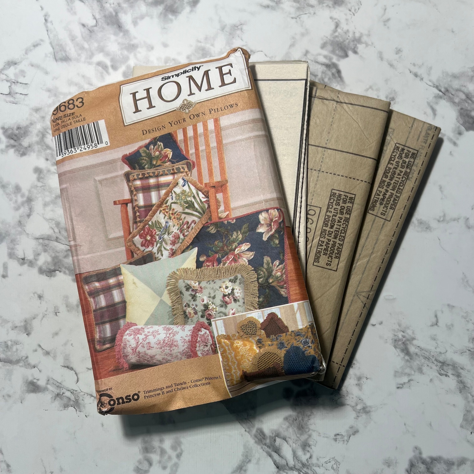 Early 2000s Home Design Your Own Pillows Pattern, Throw Pillows in ...