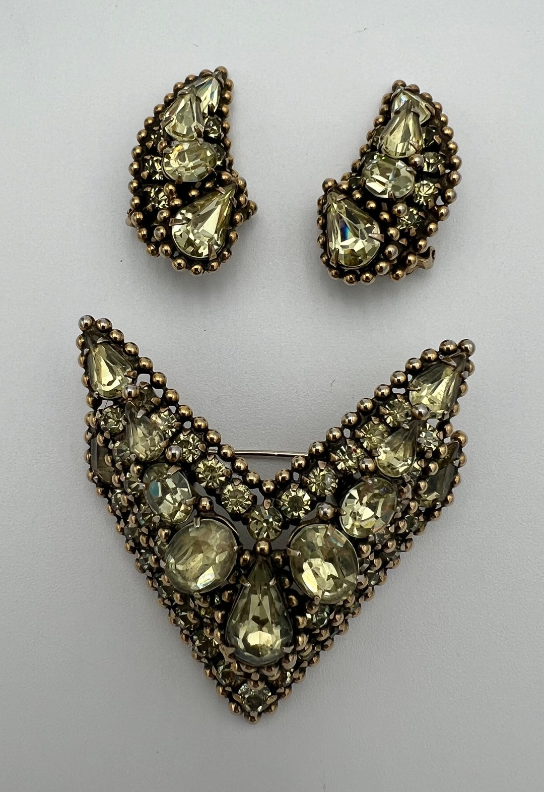 Stunning Kramer of NY Jonquil Yellow Green Rhinestone Brooch and ...