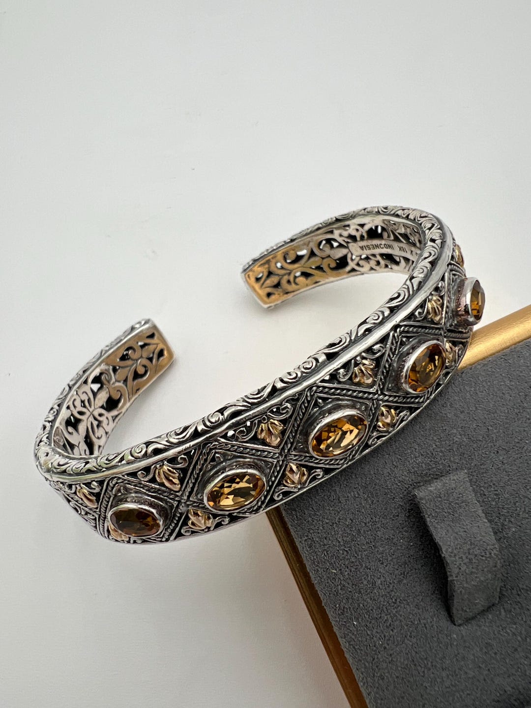 Robert Manse 18k Gold and Sterling Silver Citrine Bali Designs Hinged ...