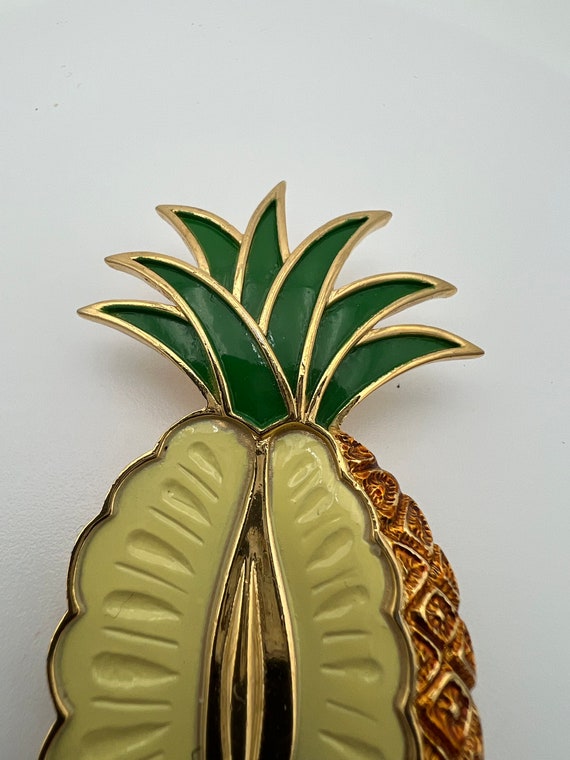 Vintage Crown Trifari enamel pineapple brooch - Gem