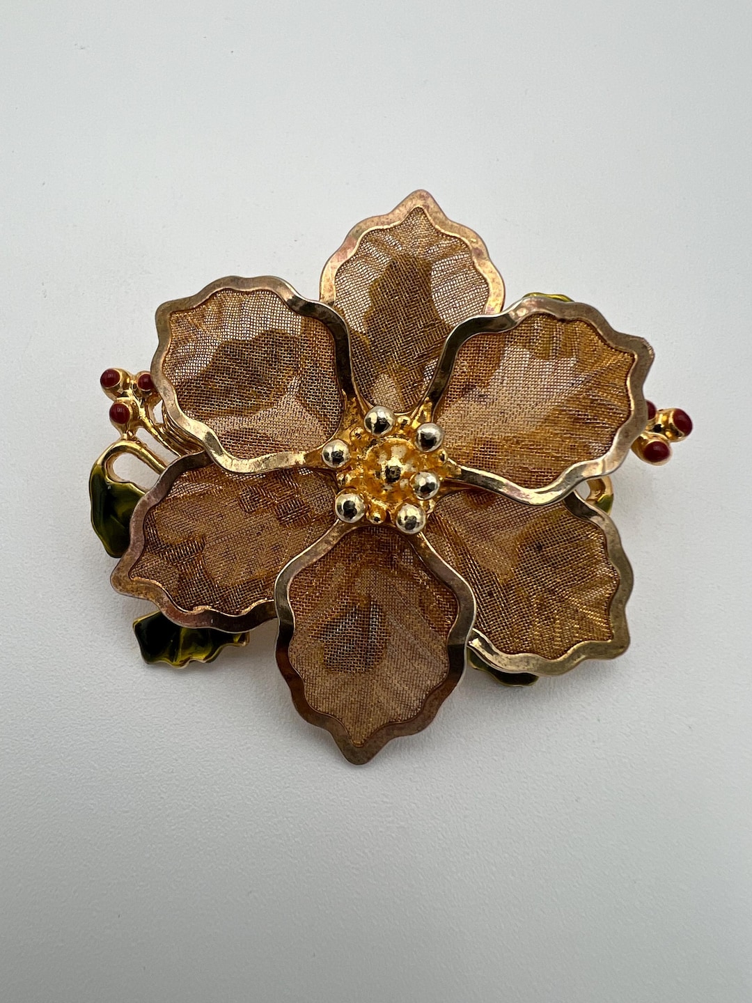 Vintage Signed KC Gold Mesh Flower Brooch With Enamel Leaves - Etsy