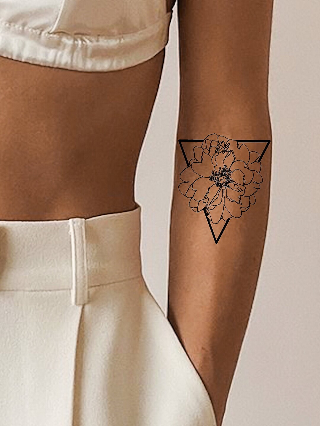 Tattoo Design Peony Triangle | Minimalistic Peony Drawing Printable - Etsy
