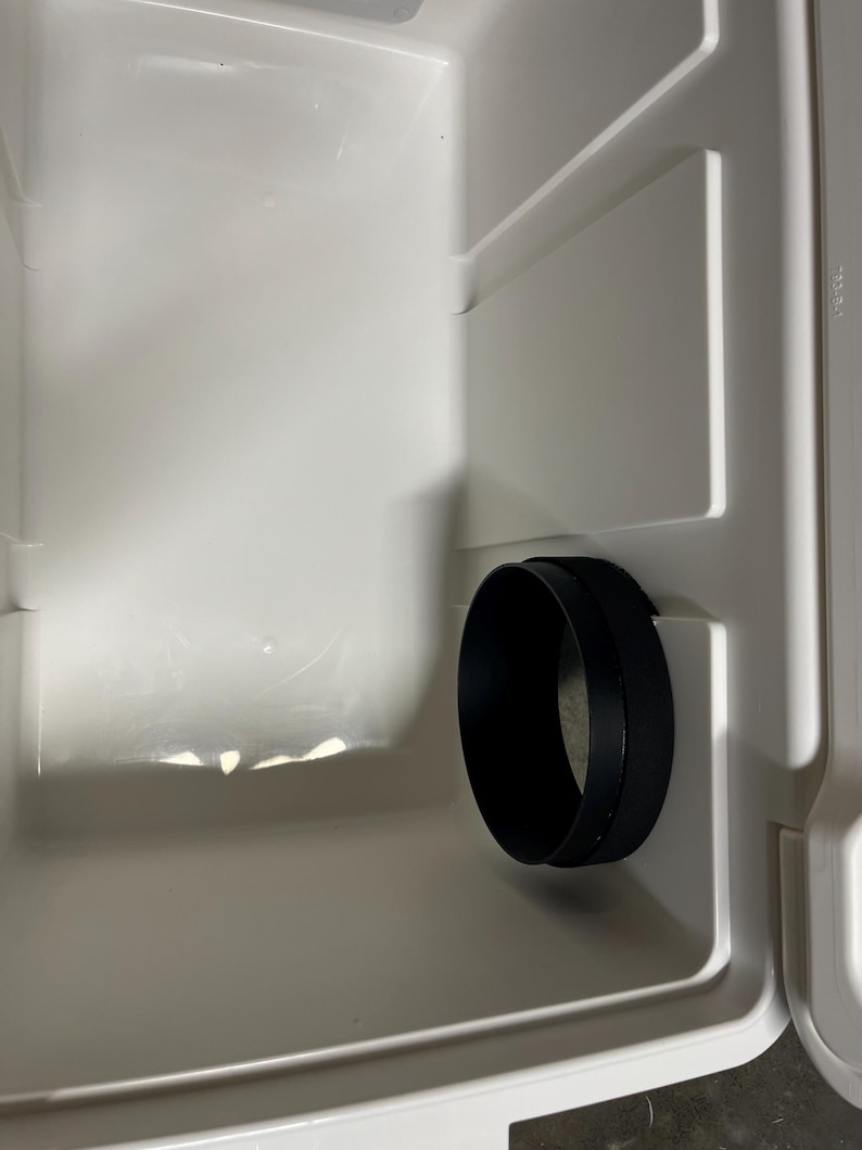 Insulated Cat Shelter: Igloo Cooler House for Outdoor Feral Cats - Etsy