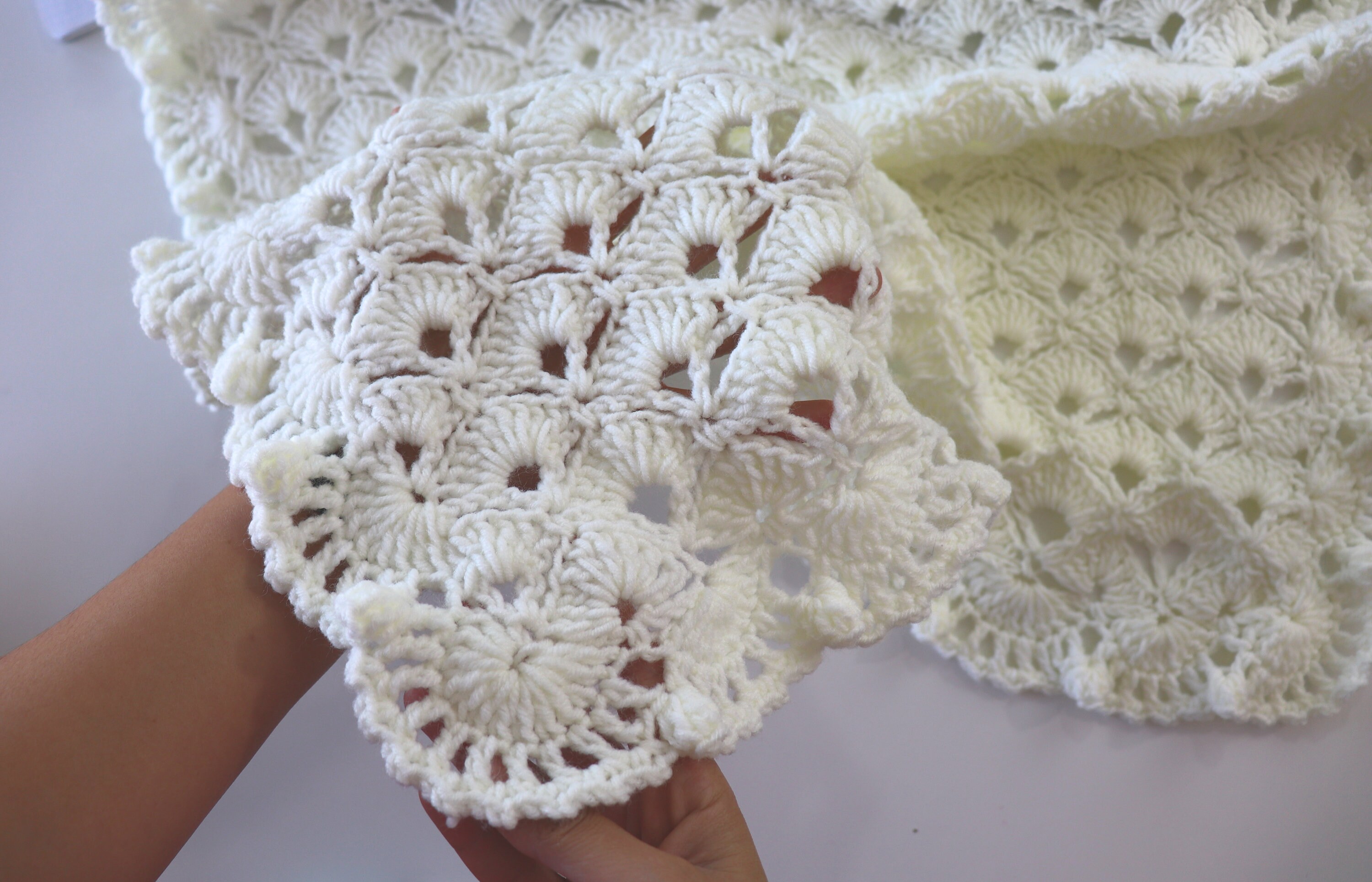 Crochet Shell Stitch Blanket Written Pattern | Sirin's Crochet ...