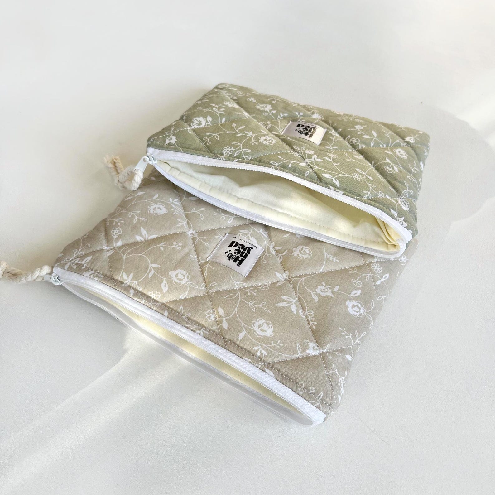 Kindle Paperwhite Sleeve, Green and Beige Quilted E-reader Cover ...