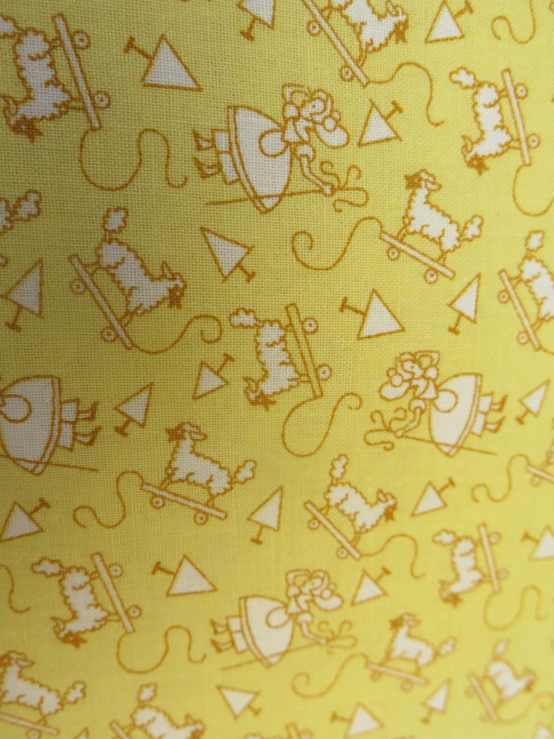 Henry Glass Nana Mae V, 1930s Repro Fabric, Yellow Fabric, Bo-peep ...