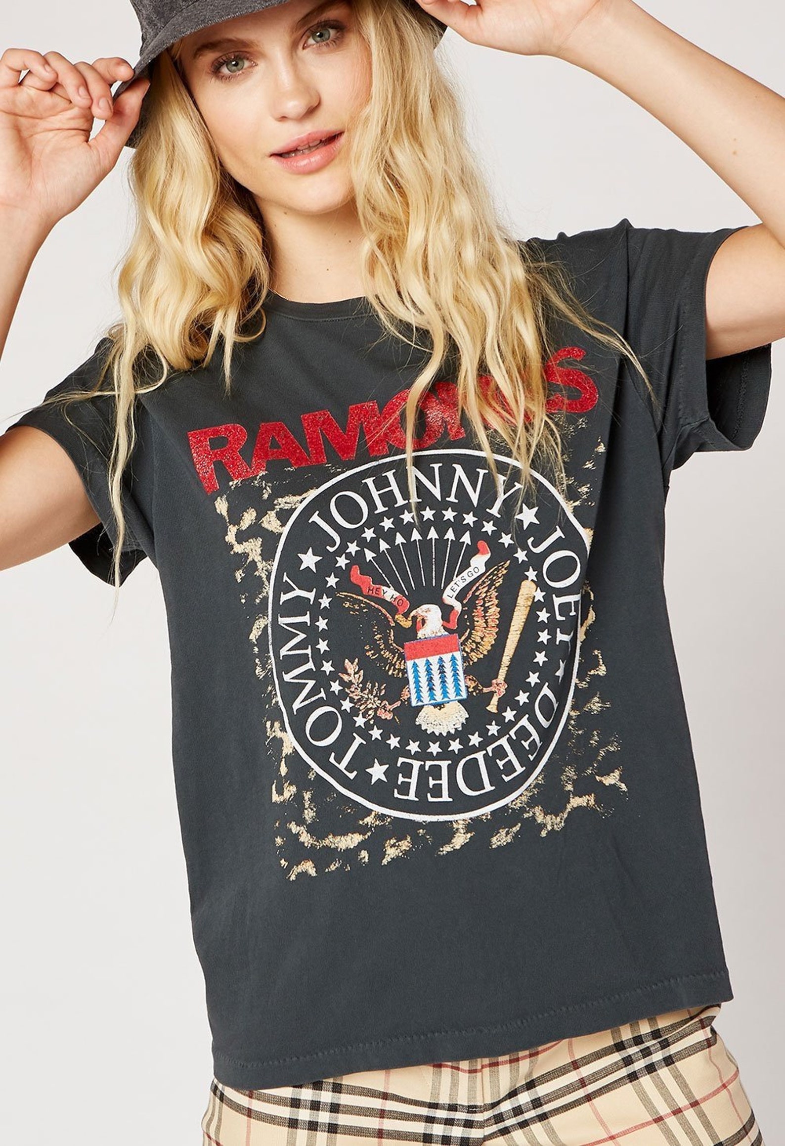 Ramones Vintage Graphic Tee Ramones Vintage T Shirt Ramones Etsy