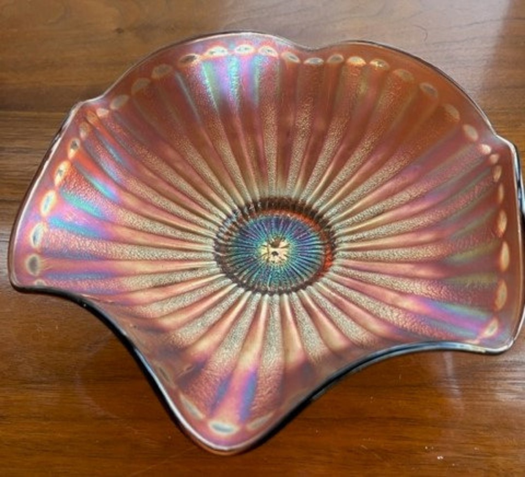 Carnival Glass Fenton Stippled Rays in Amethyst - Etsy