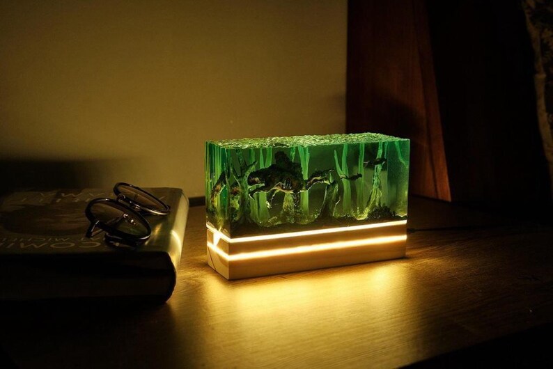 Diorama Zombie Spinosaurus Night Light, Horror Themed Resin Art Lamp ...