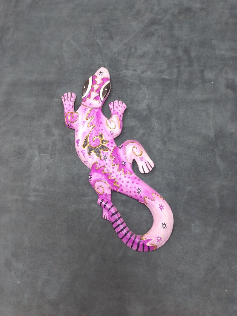 Hand Carved Wooden Pink Lizard - Etsy