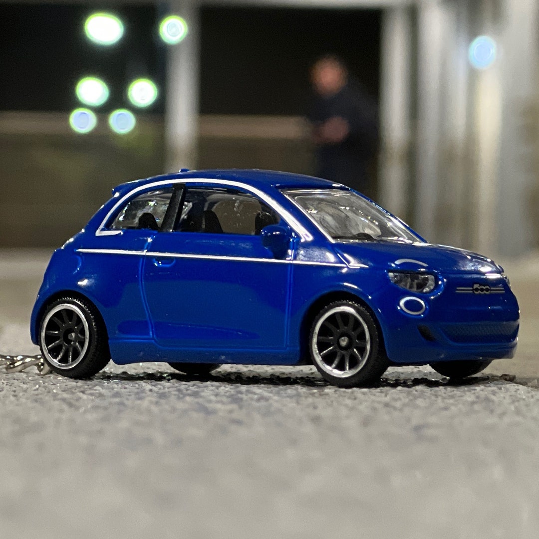 Gift for Men Personal Key Ring Fiat 500 Decorative Car Key Chains High ...