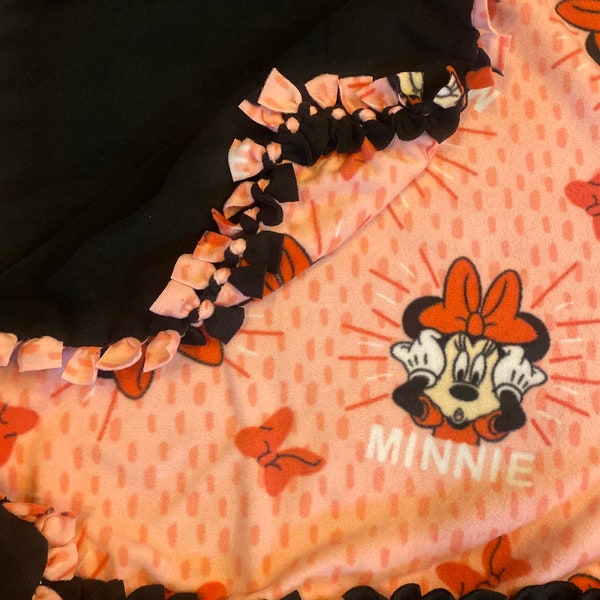 Minnie Mouse Scarf - Etsy