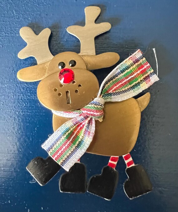 Vintage Rudolph the red nose Reindeer brooch pin - Gem