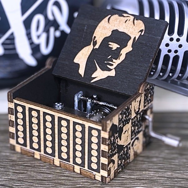 Elvis Presley Gift - 60+ Gift Ideas for 2024